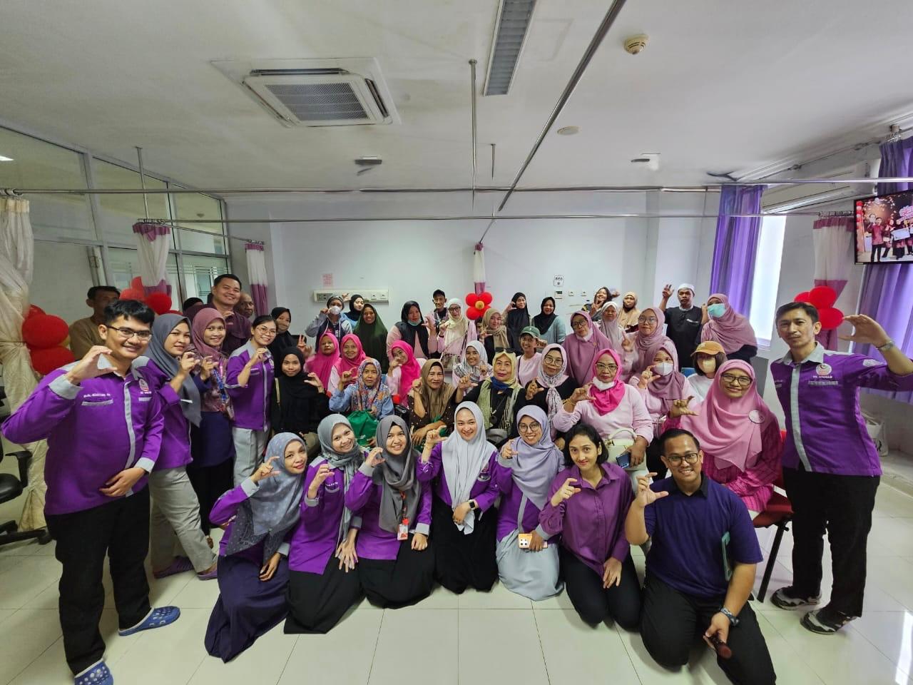 Unit Kemoterapi RS Unhas Peringati Hari Kanker Sedunia Dengan Edukasi ...